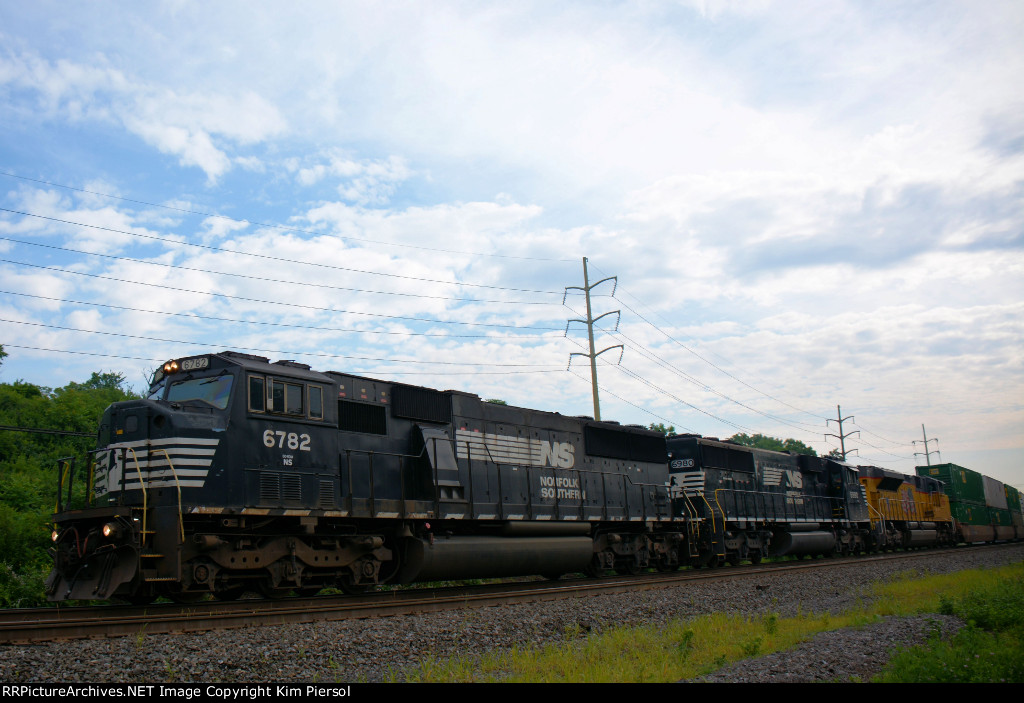 NS 6782 23M